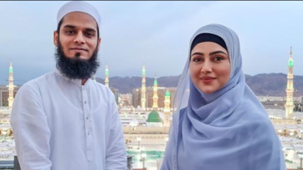 Sana Khan Expecting Her First Child With Husband Anas Saiyad, Couple Say They Are 'Excited'